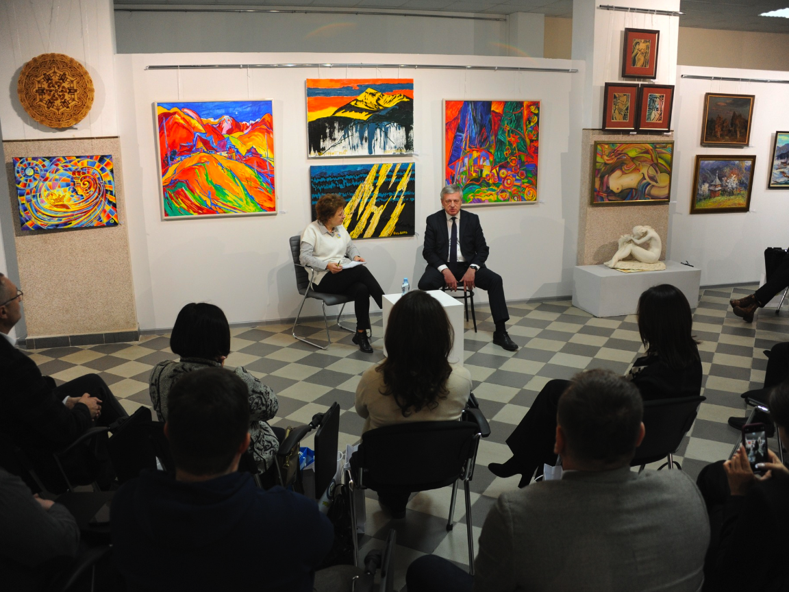 Head Of Arts Ukraine Call For Curators